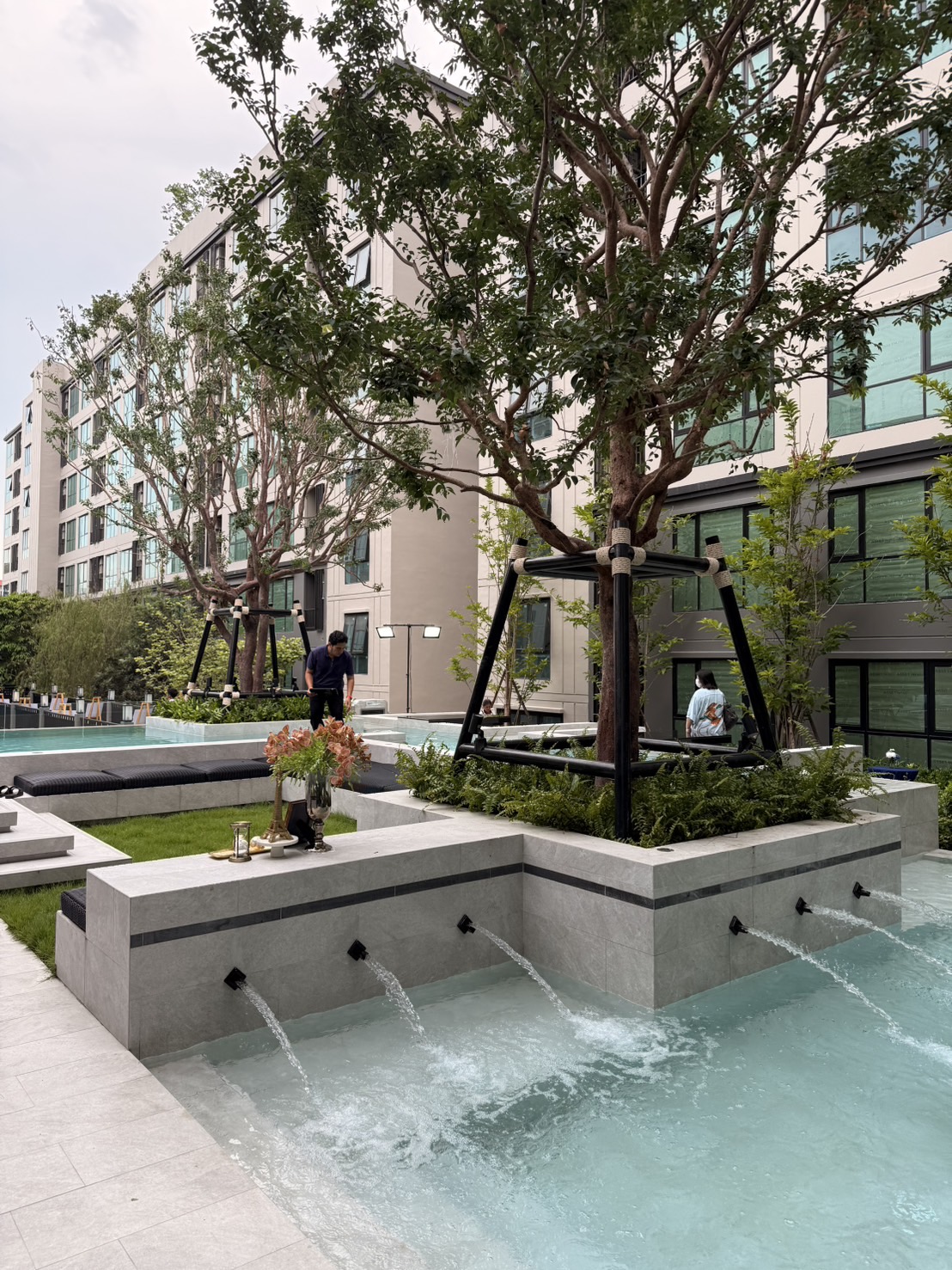 “Atmoz Palacio ลาดพร้าว-วังหิน” คอนโดสไตล์พระราชวังในยุโรป สีสันสดใส ...