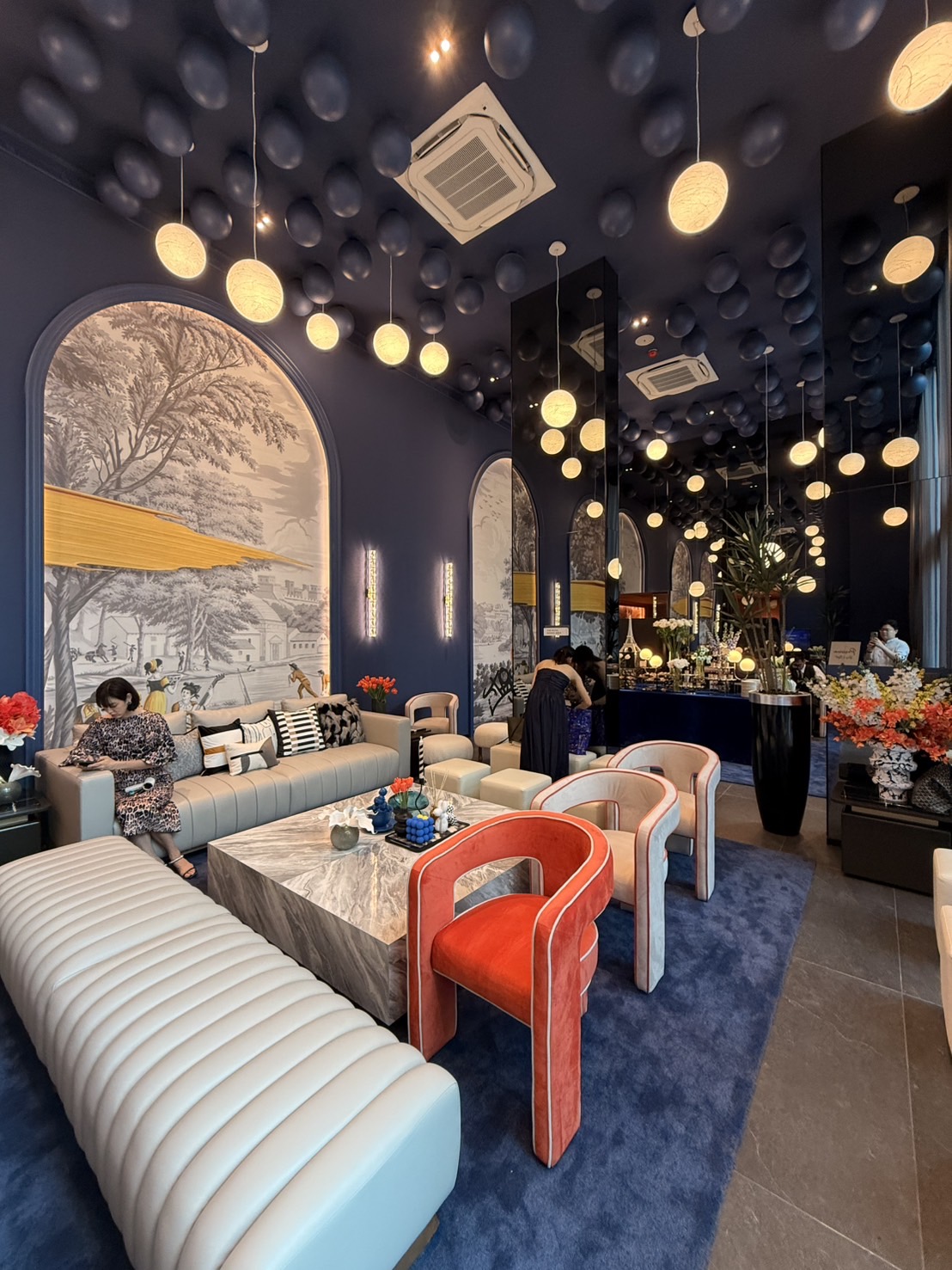 “Atmoz Palacio ลาดพร้าว-วังหิน” คอนโดสไตล์พระราชวังในยุโรป สีสันสดใส ...
